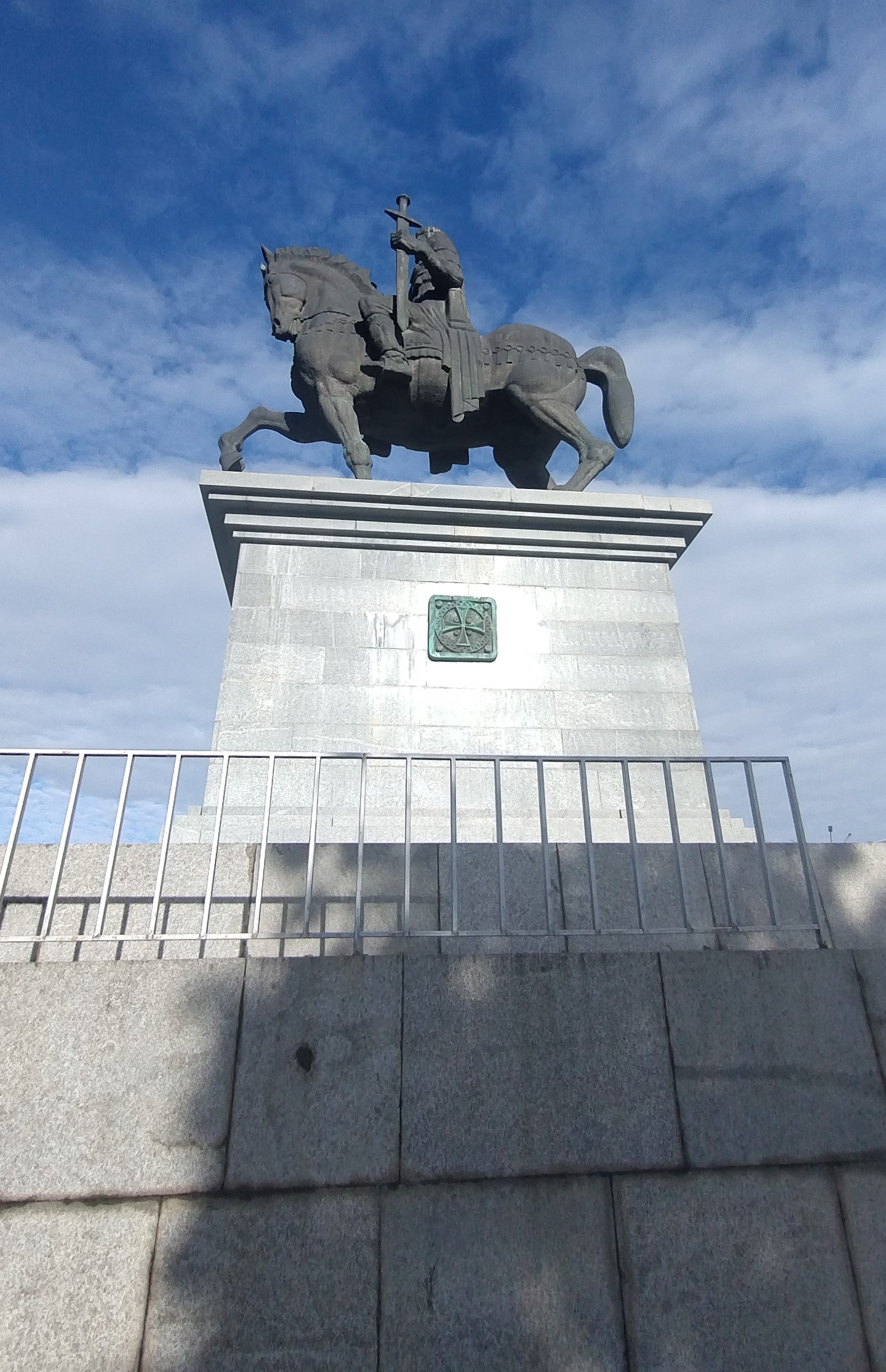David The Builder Statue - Kutaisi