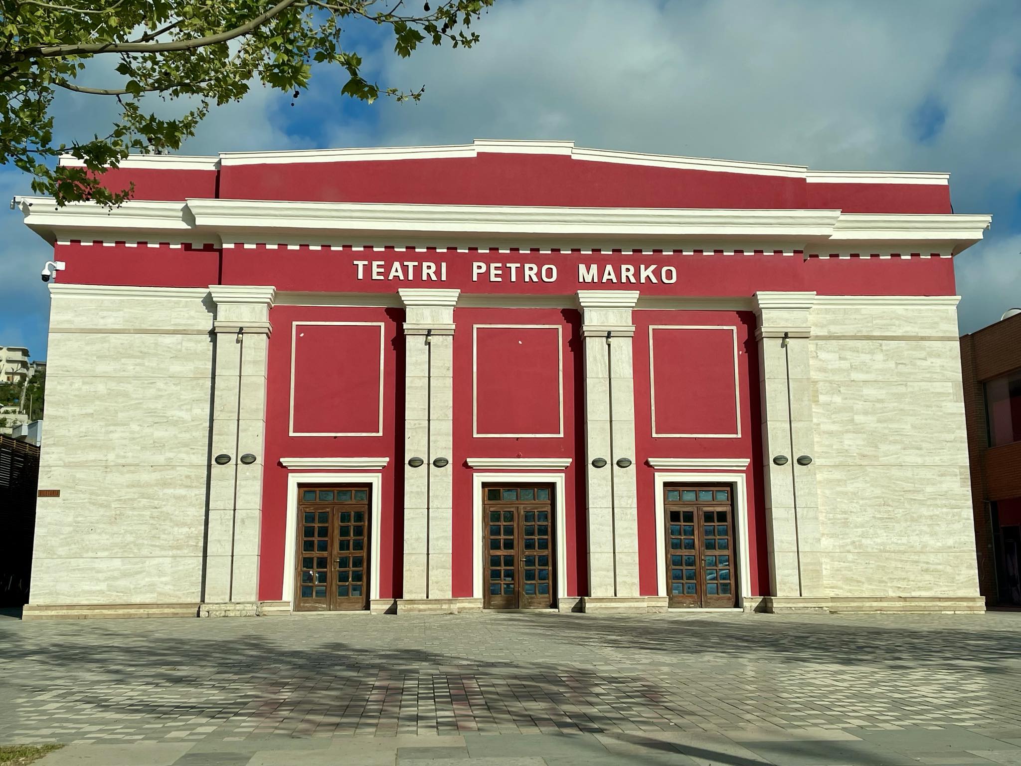 Teatri "Petro Marko" - Vlorë