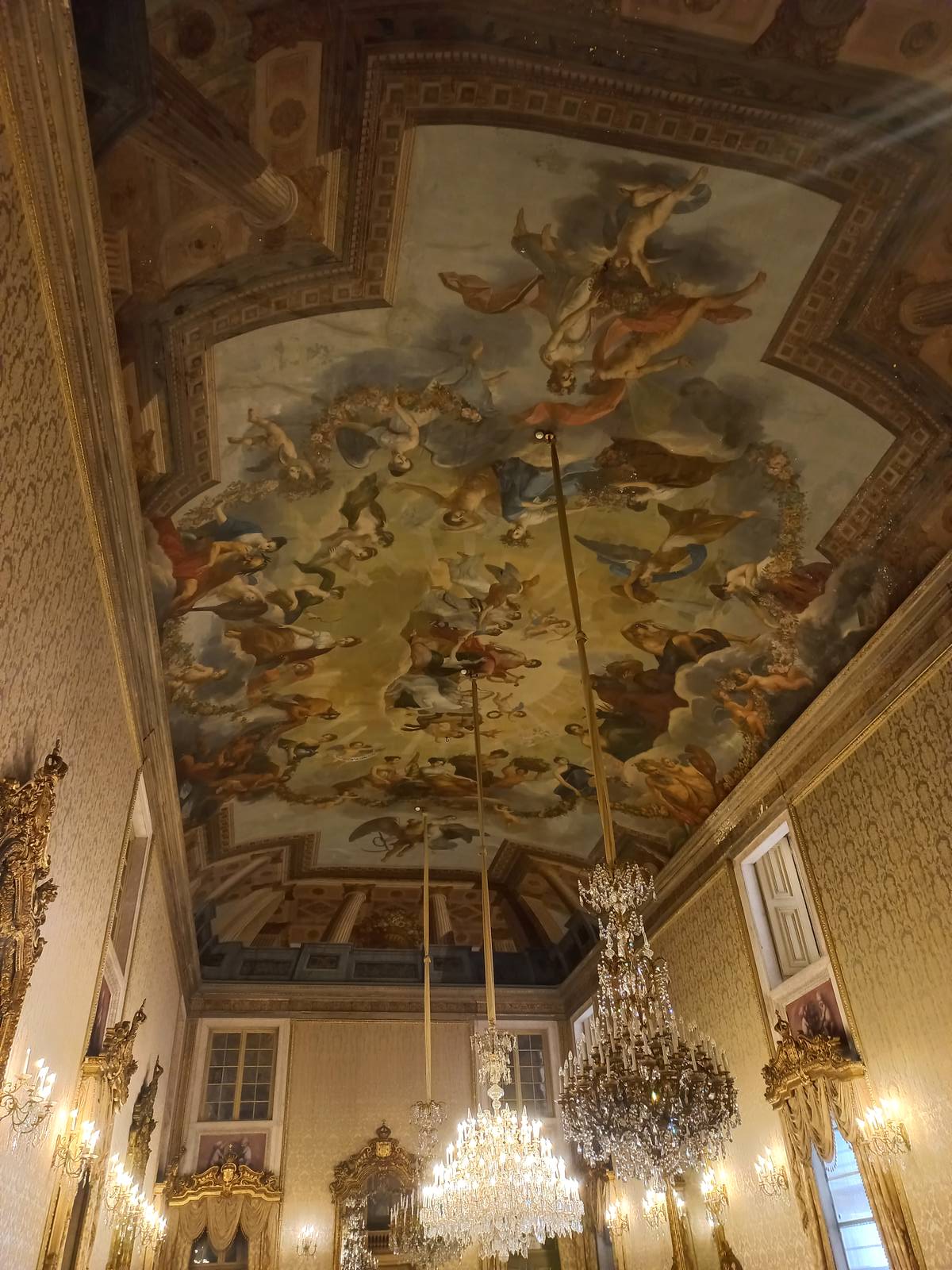 The grand dining hall - Lisbon