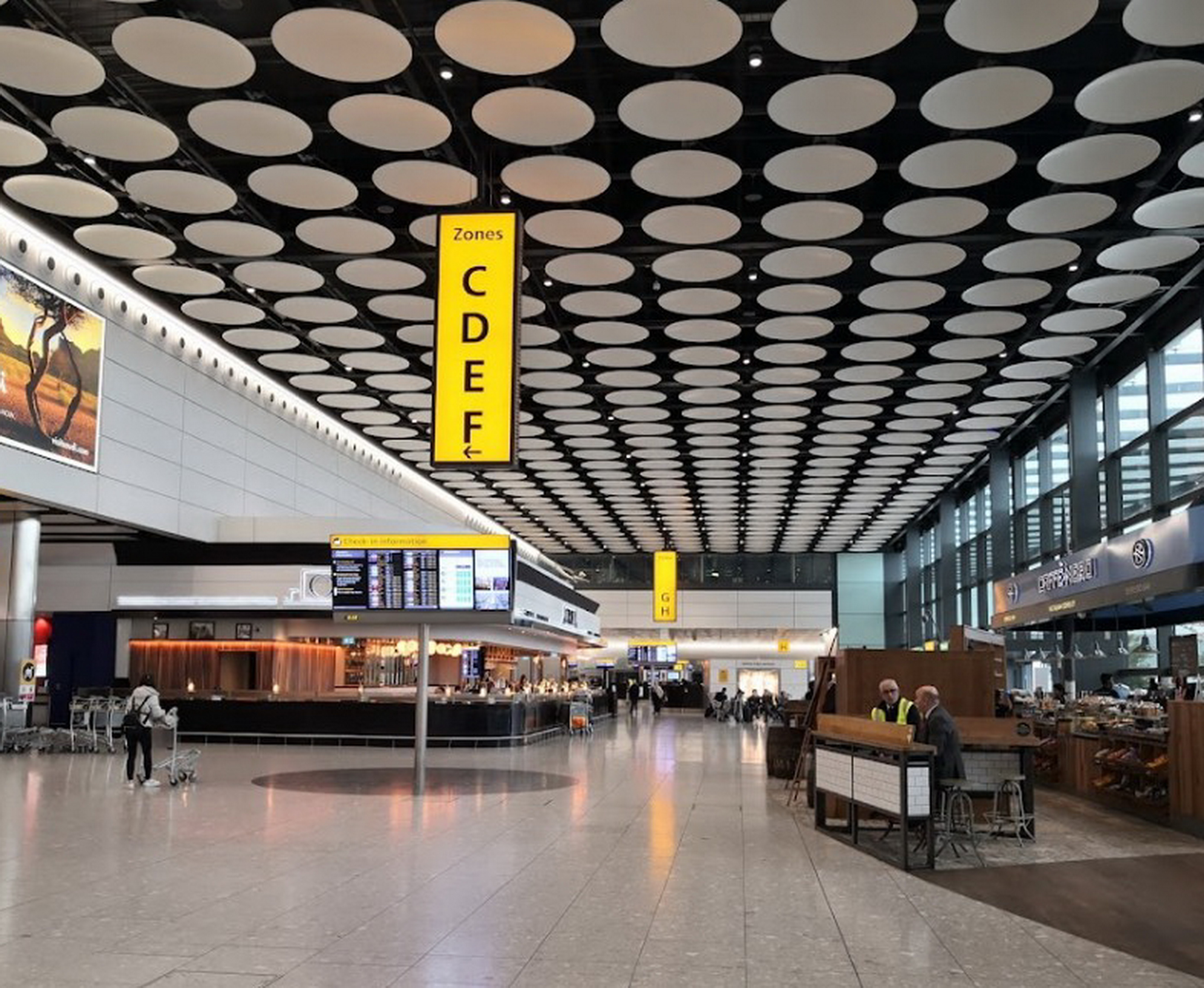 Terminal 4 | 1986_construction, airport terminal