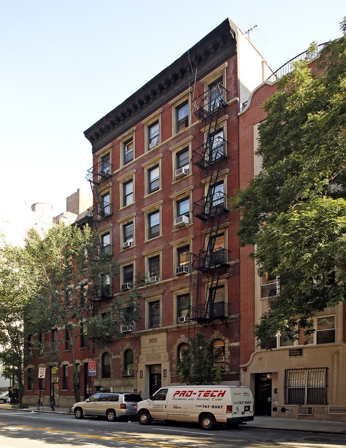 225 East 35th Street