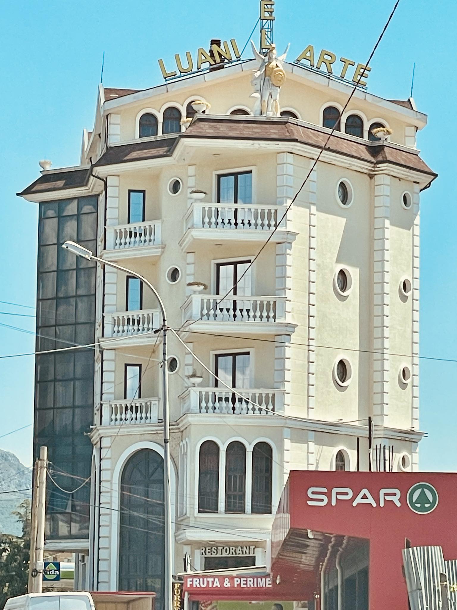 Hotel Luani i Artë - Shkodër