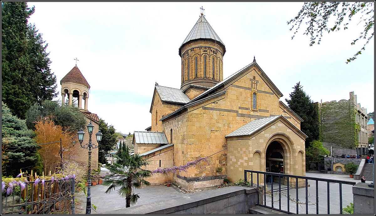 Tbilisi Sioni Cathedral - Tbilisi | church, Medieval / Middle Ages ...