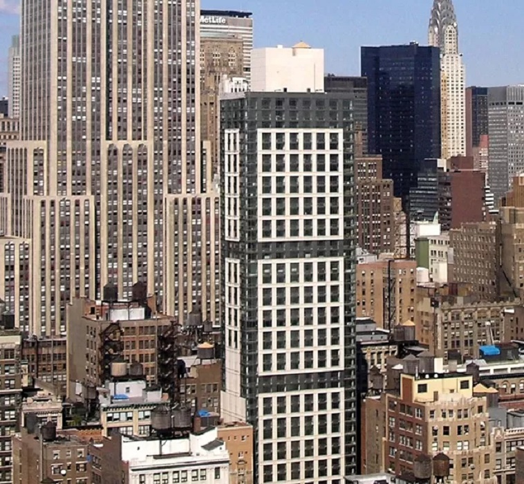 Tower 31 | skyscraper, apartment building