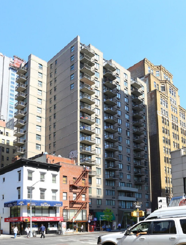 Lexington Plaza Apartments