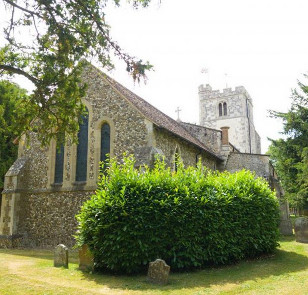 St. Nicholas Church Yard - Barton-le-Clay