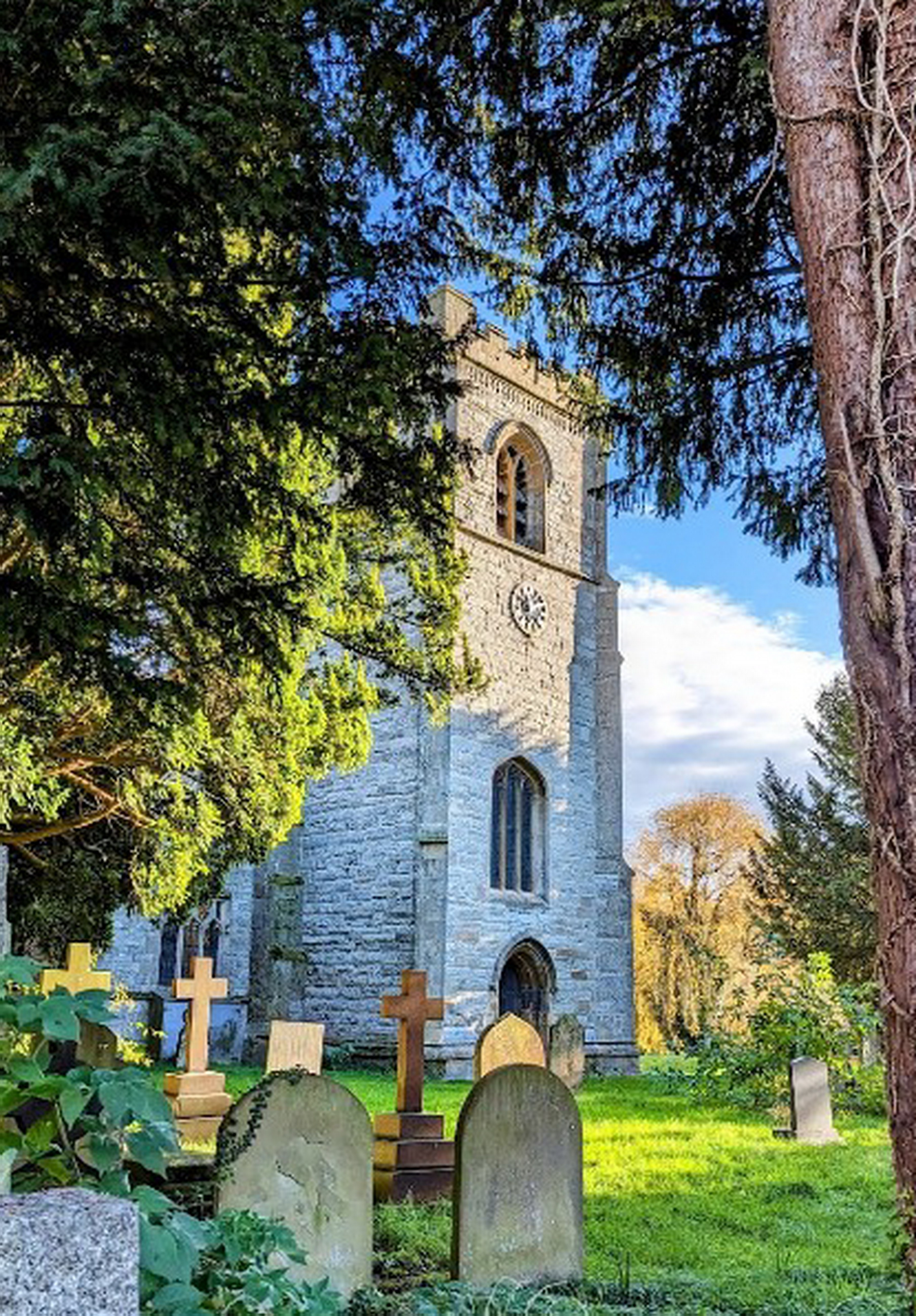 St Andrew's Churchyard, Caunton - Caunton