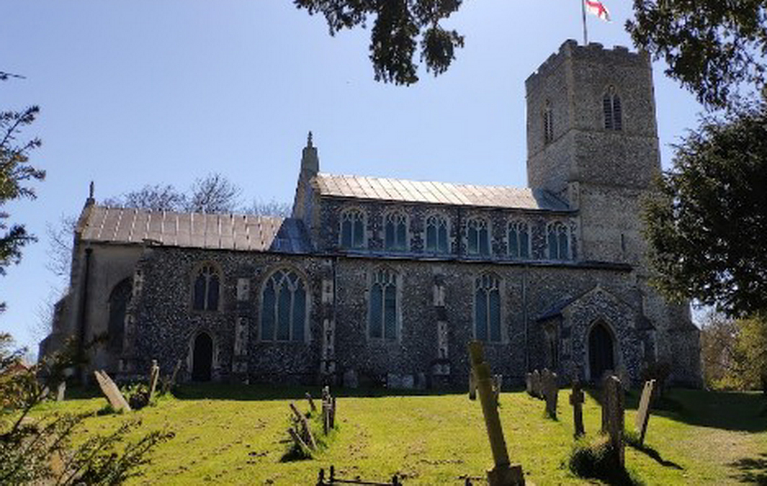 St Peter and St Paul's Churchyard - Fressingfield