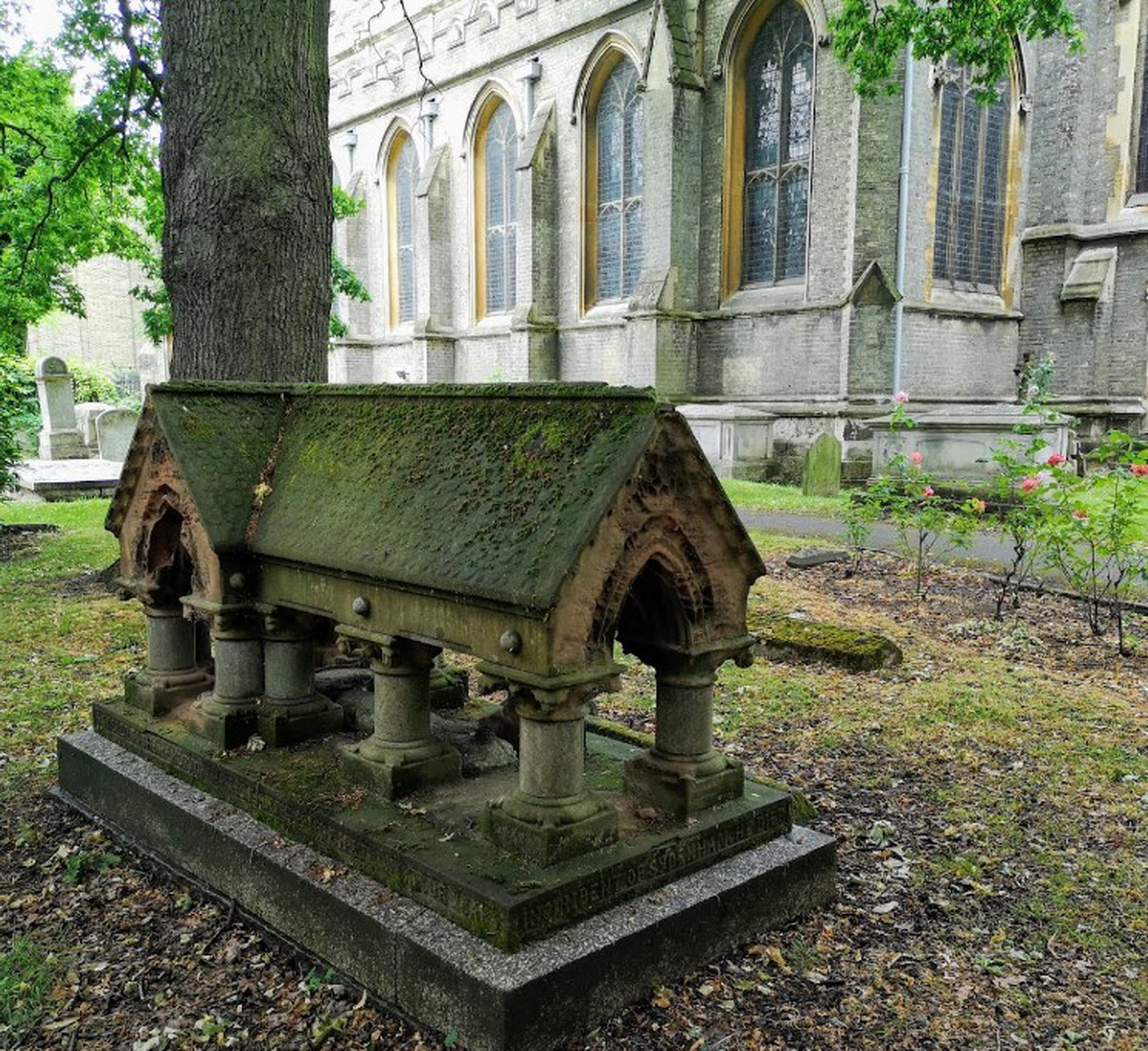 St Bartholomew's Churchyard - London