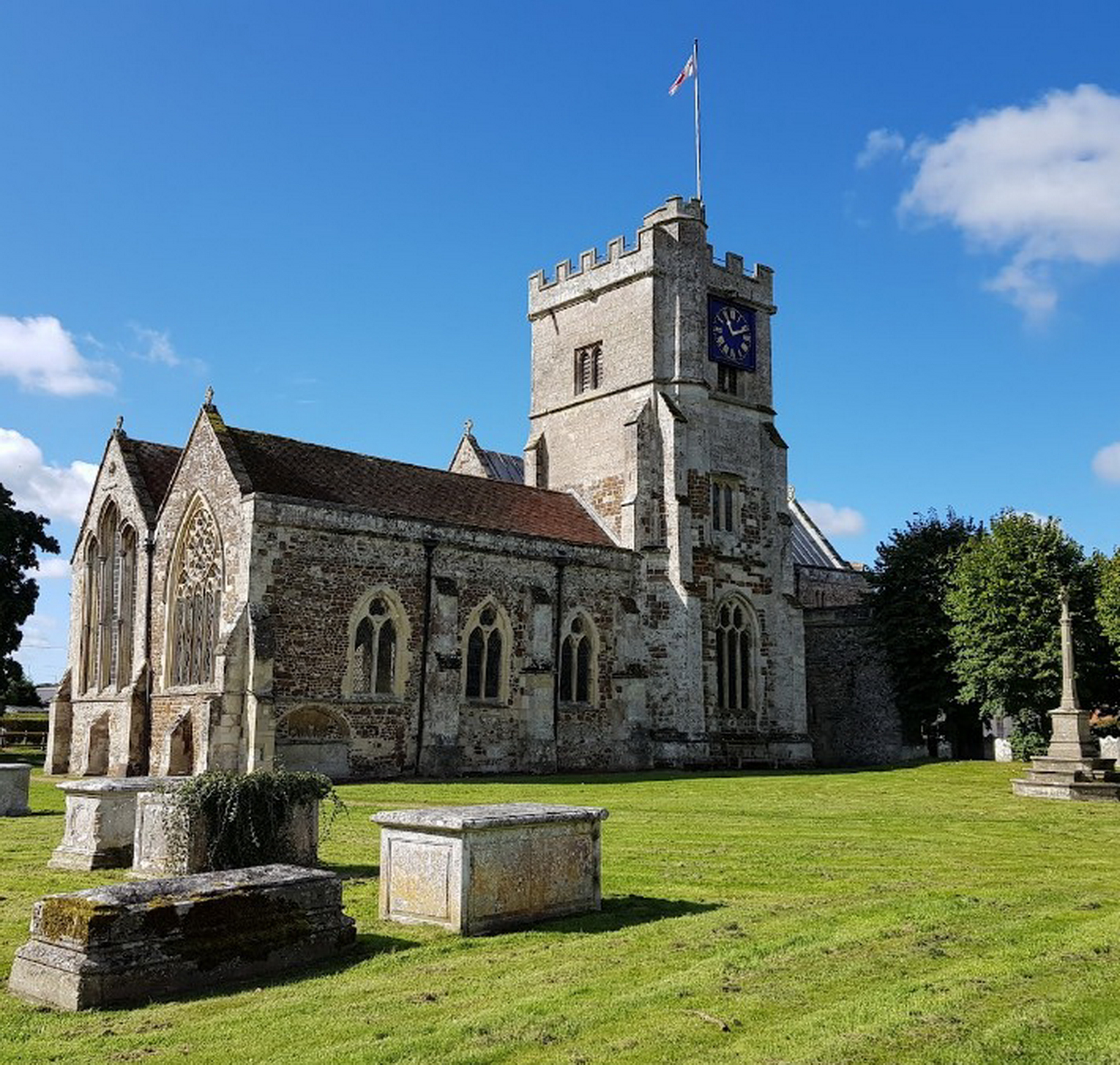 St Mary's Churchyard - Fordingbridge
