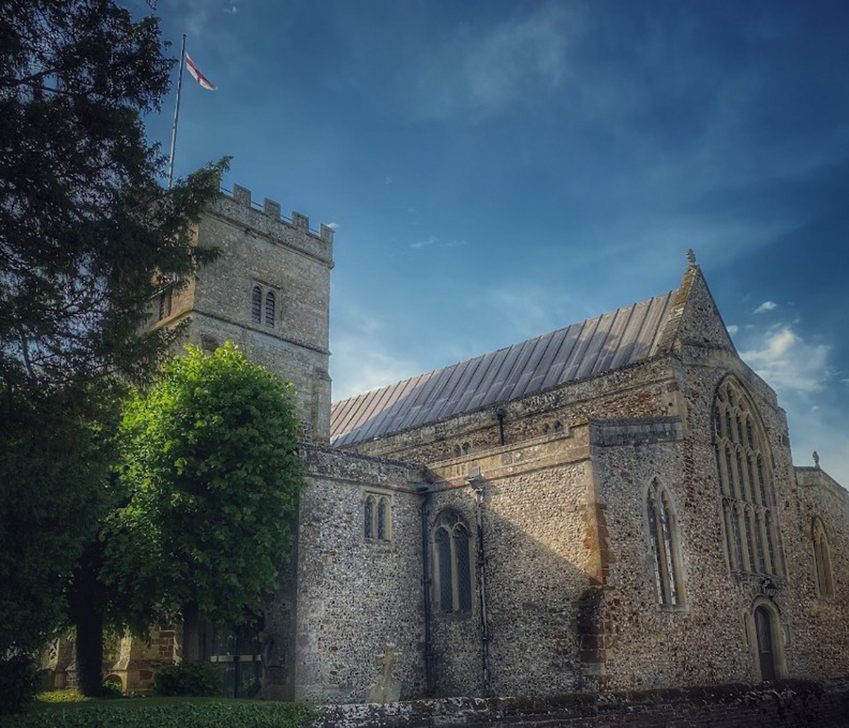 St Mary's Churchyard - Fordingbridge
