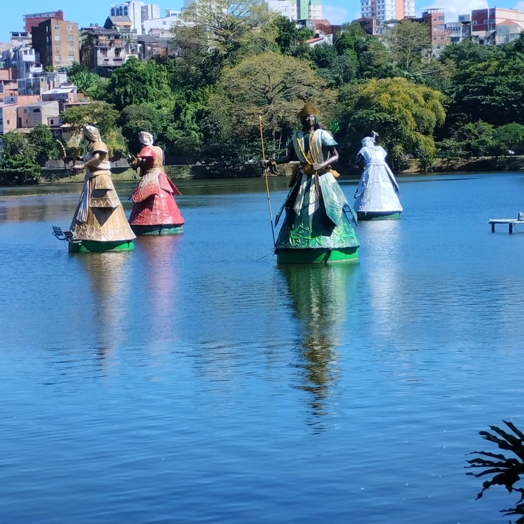 Orixas no Dique do Tororó - Salvador