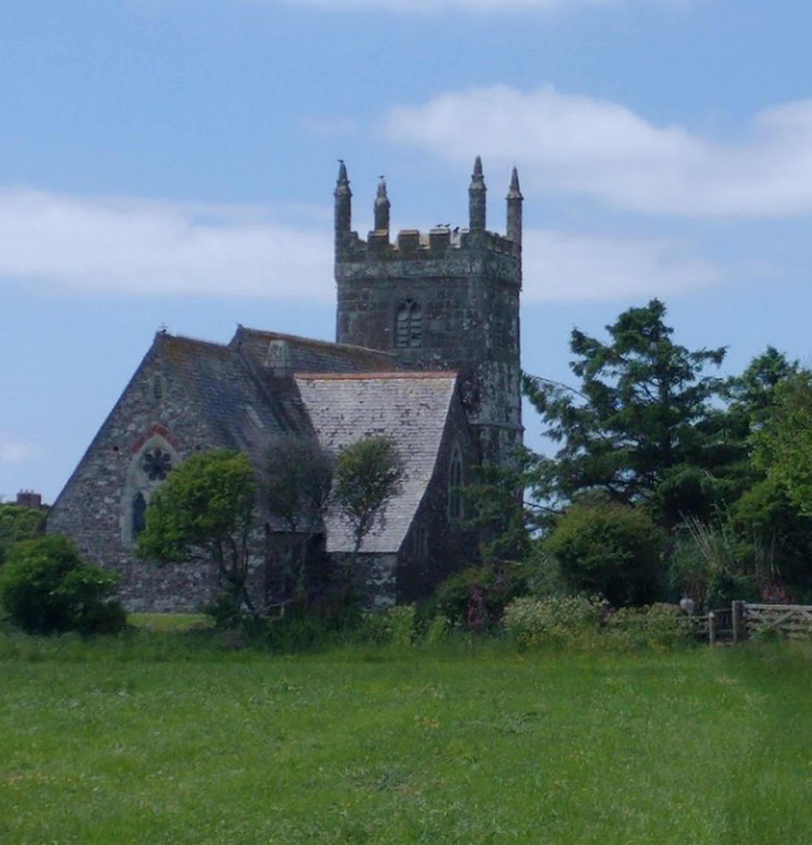 St Grada and Holy Cross Churchyard