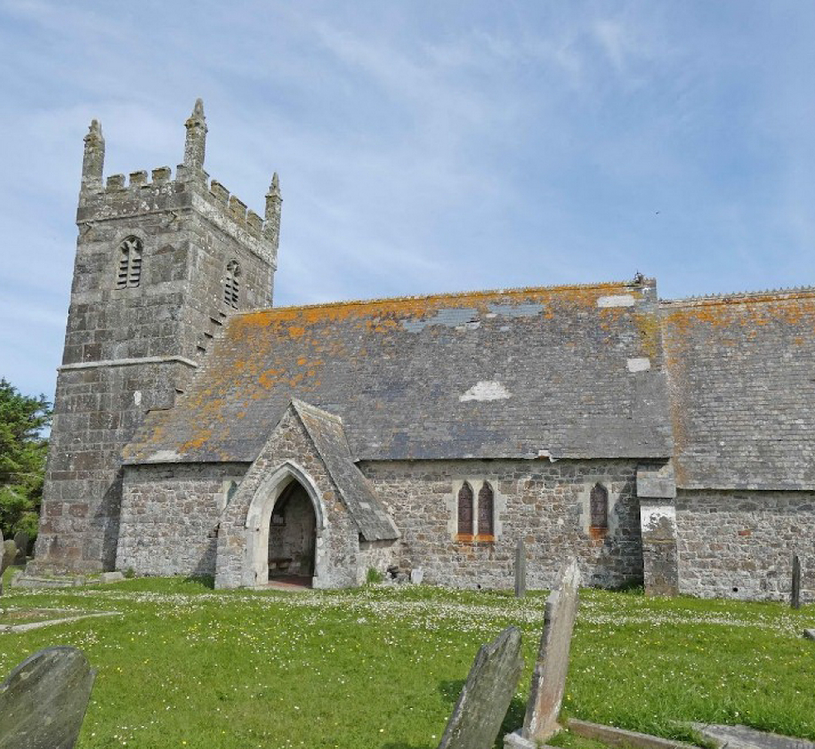 St Grada and Holy Cross Churchyard