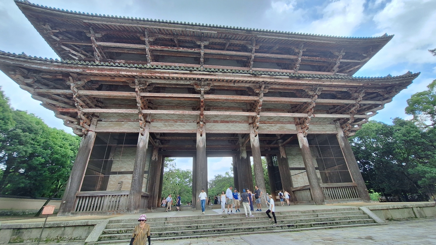 Nandaimon (Great South Gate) - Nara