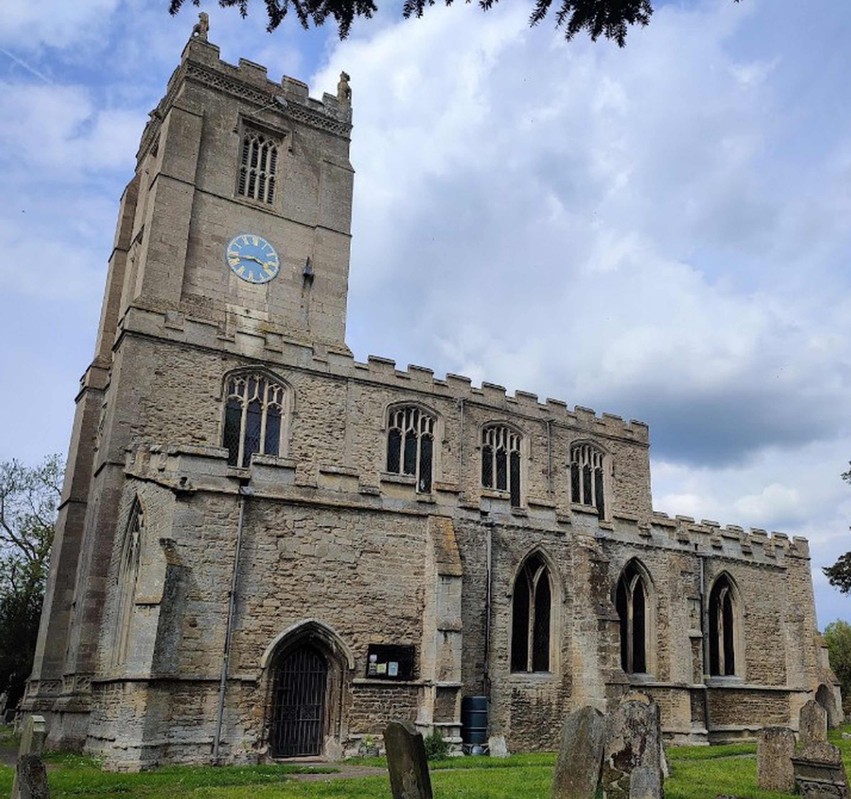 St Nicholas Churchyard - Glatton