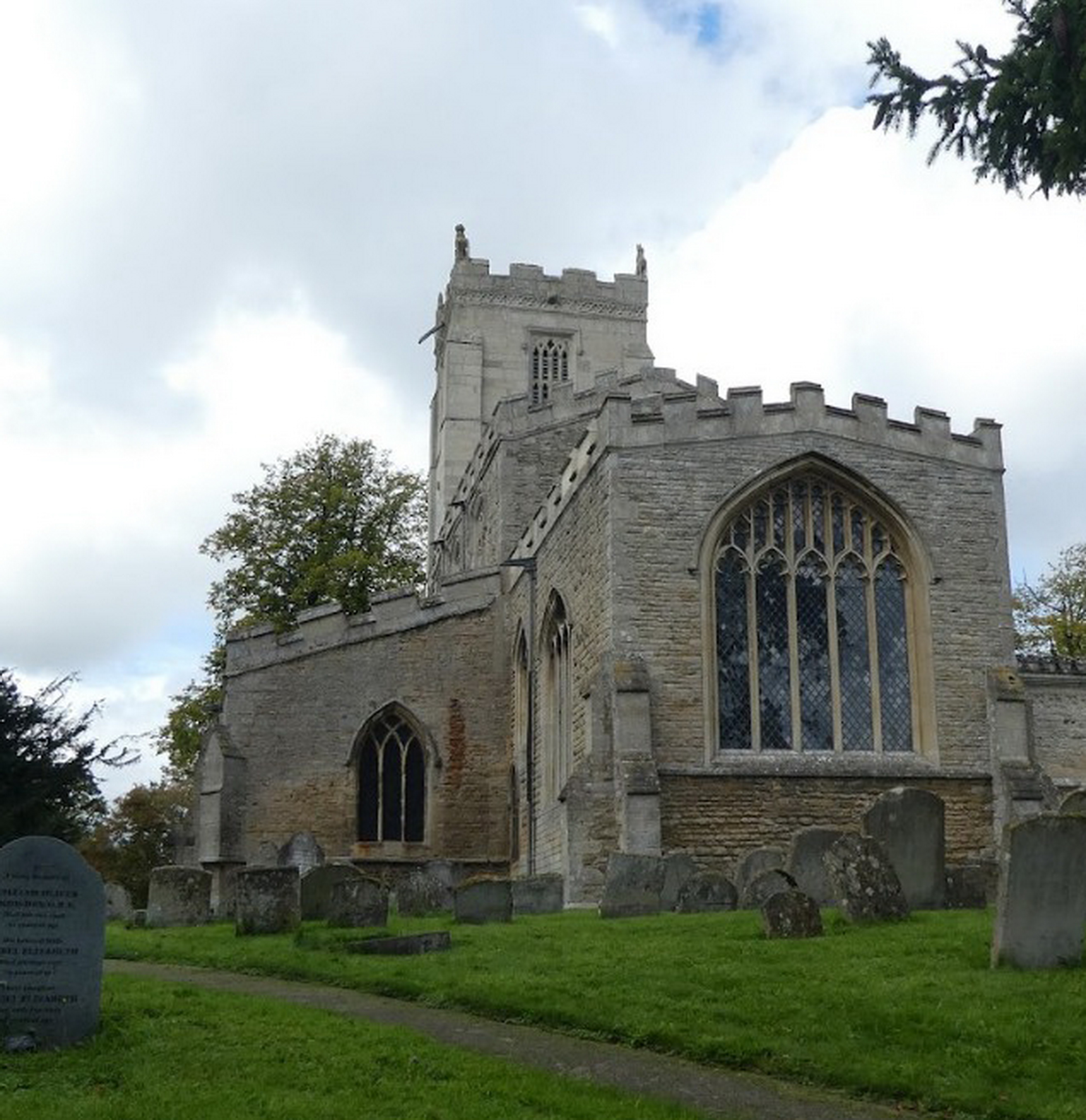 St Nicholas Churchyard - Glatton