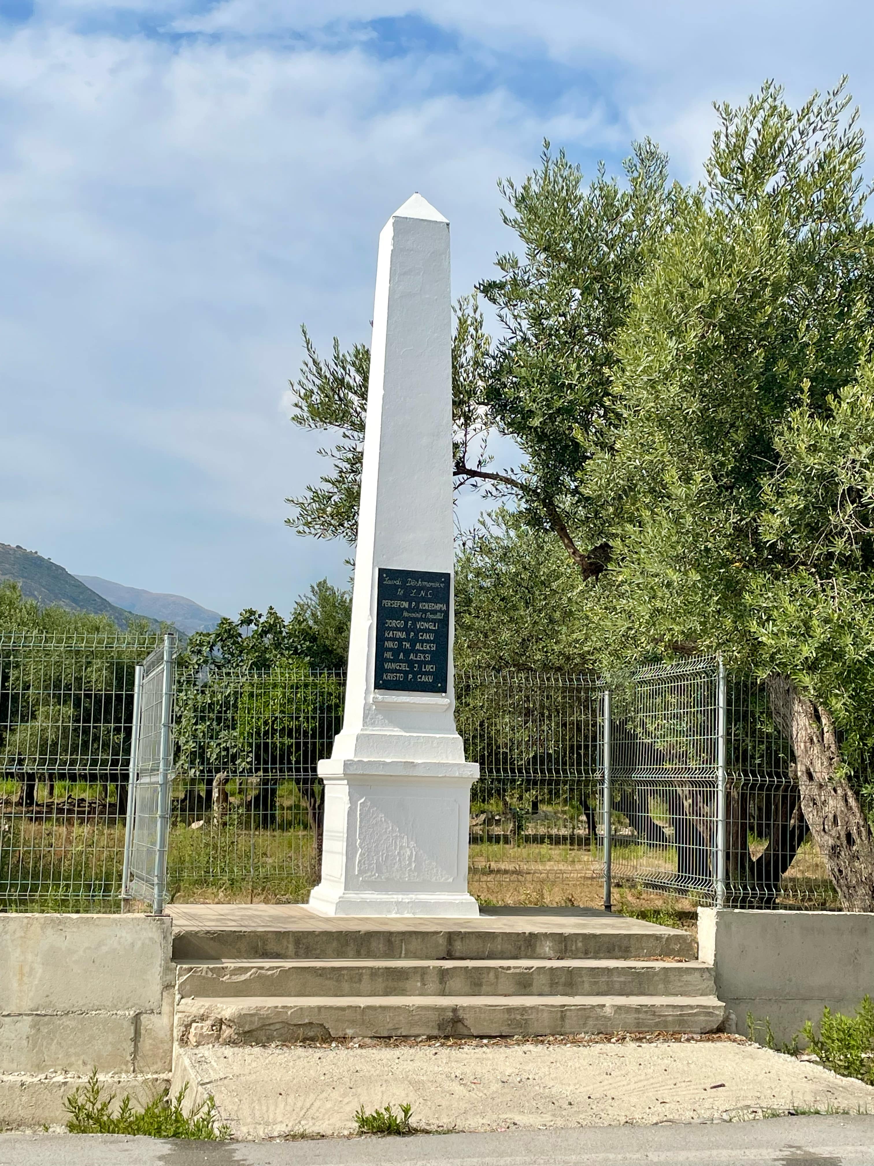 Lapidar - Qeparo Fushë