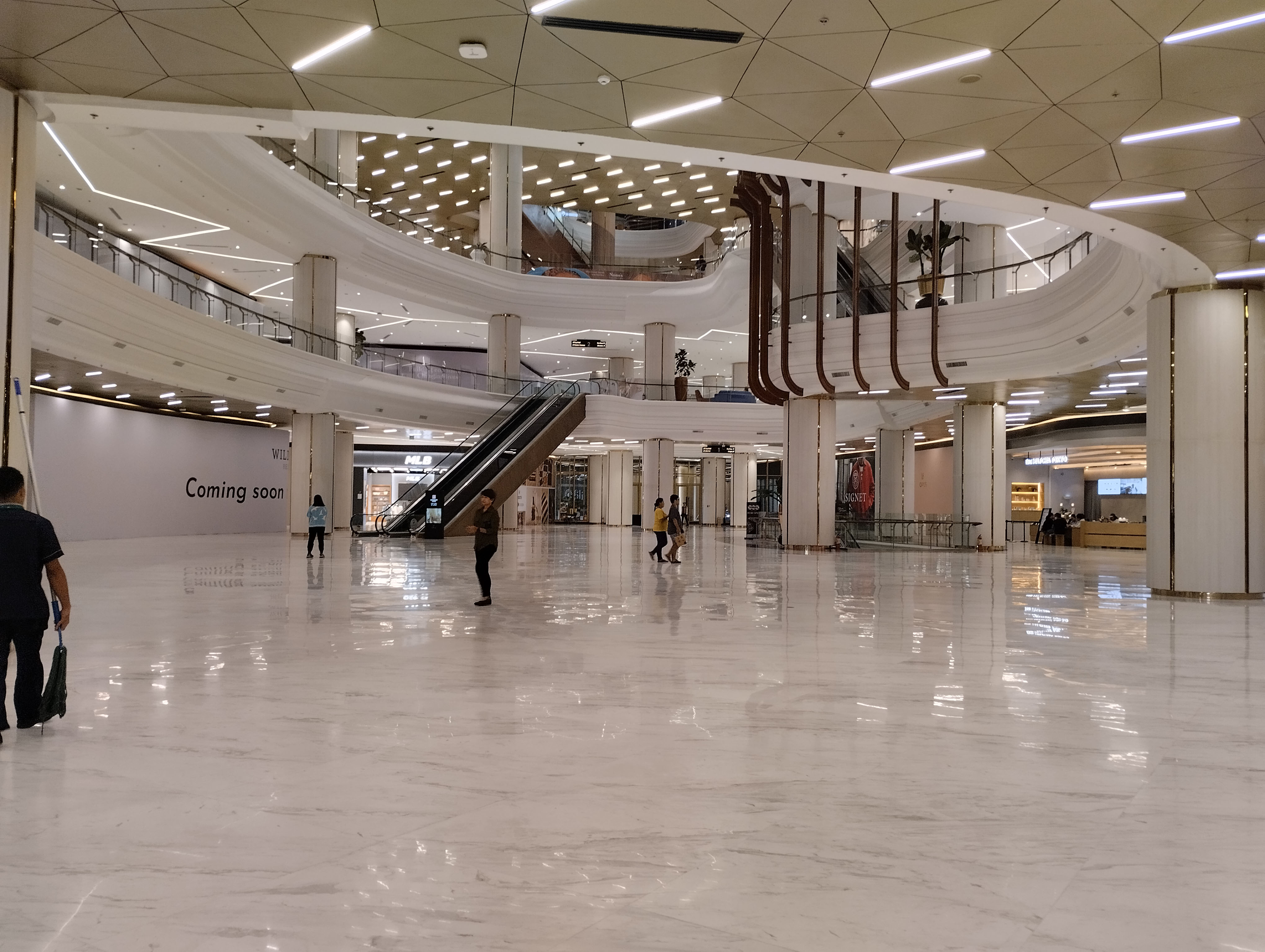 Opus Mall - Quezon City