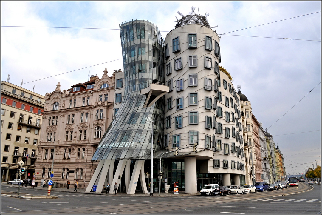 Dancing House Hotel (Ginger and Fred) - Prague | office building, Frank ...