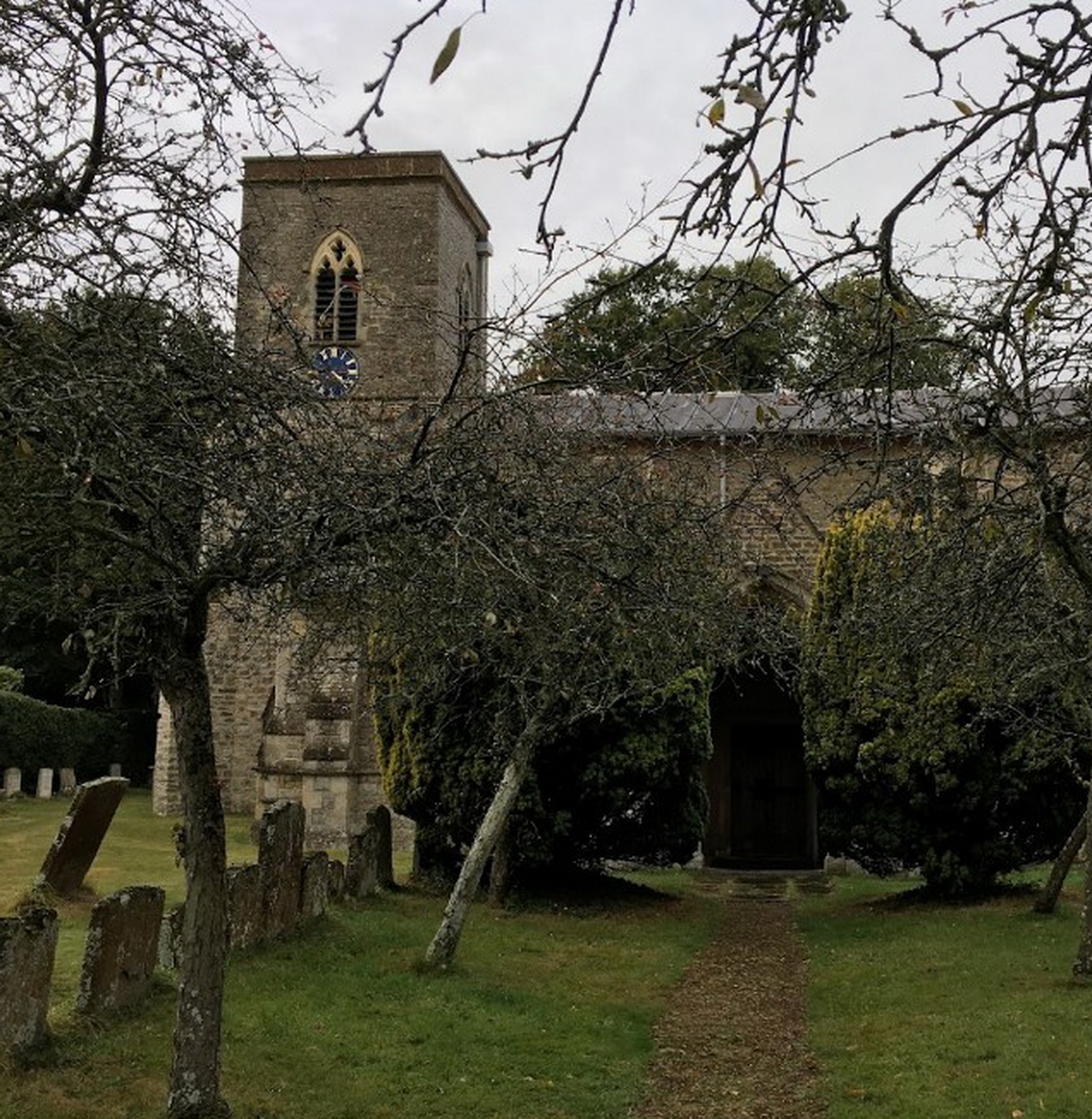 St Michael and All Angels Churchyard, Fringford - Fringford
