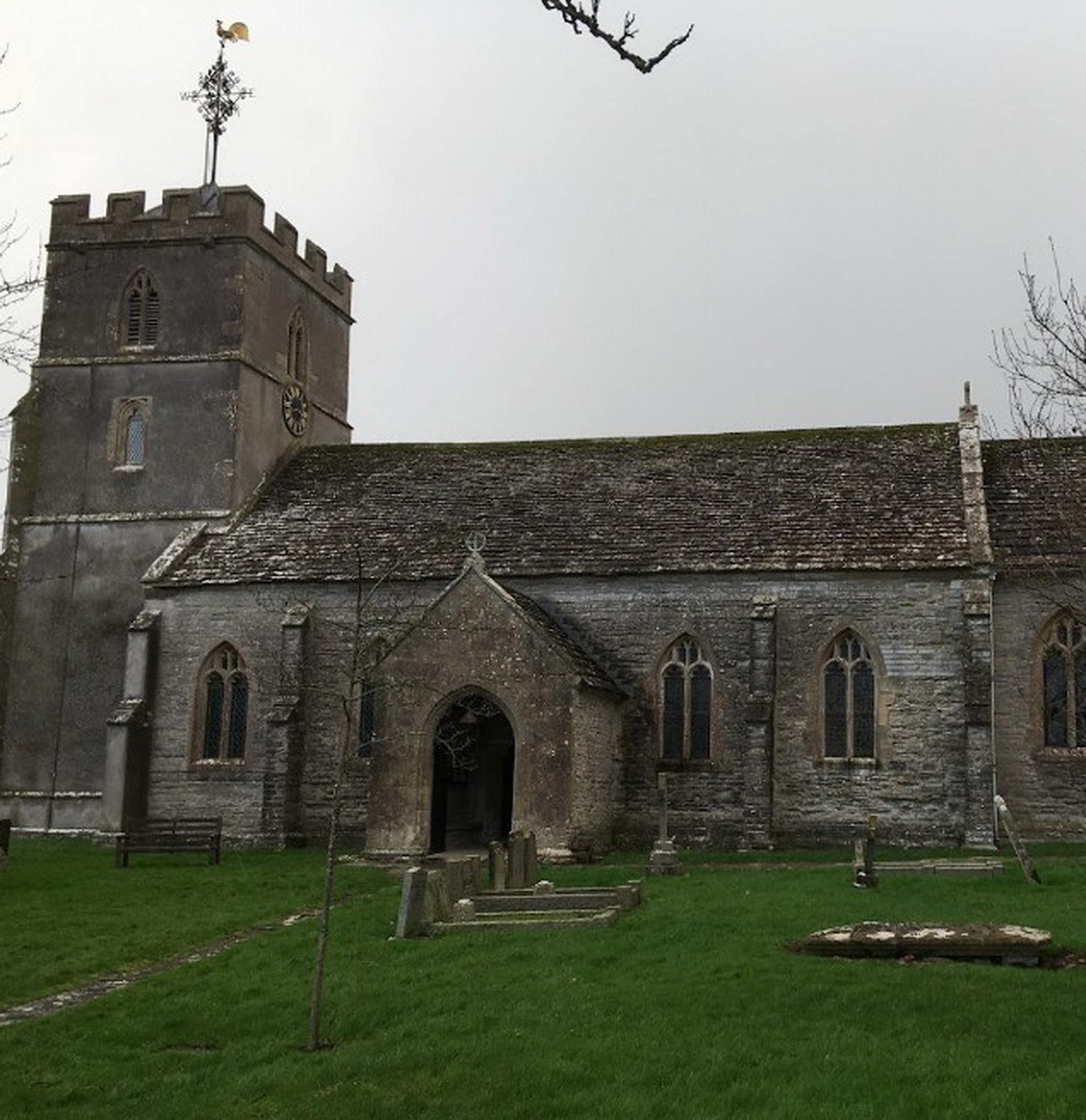 St Dunstan's Churchyard - Baltonsborough