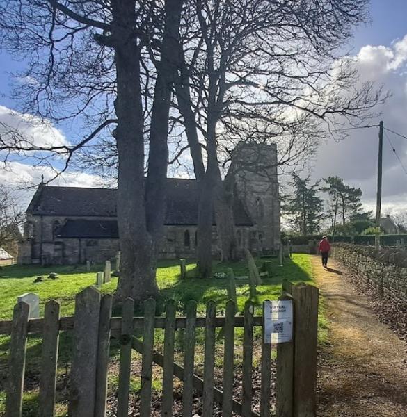 St Nicholas Churchyard - Swayfield