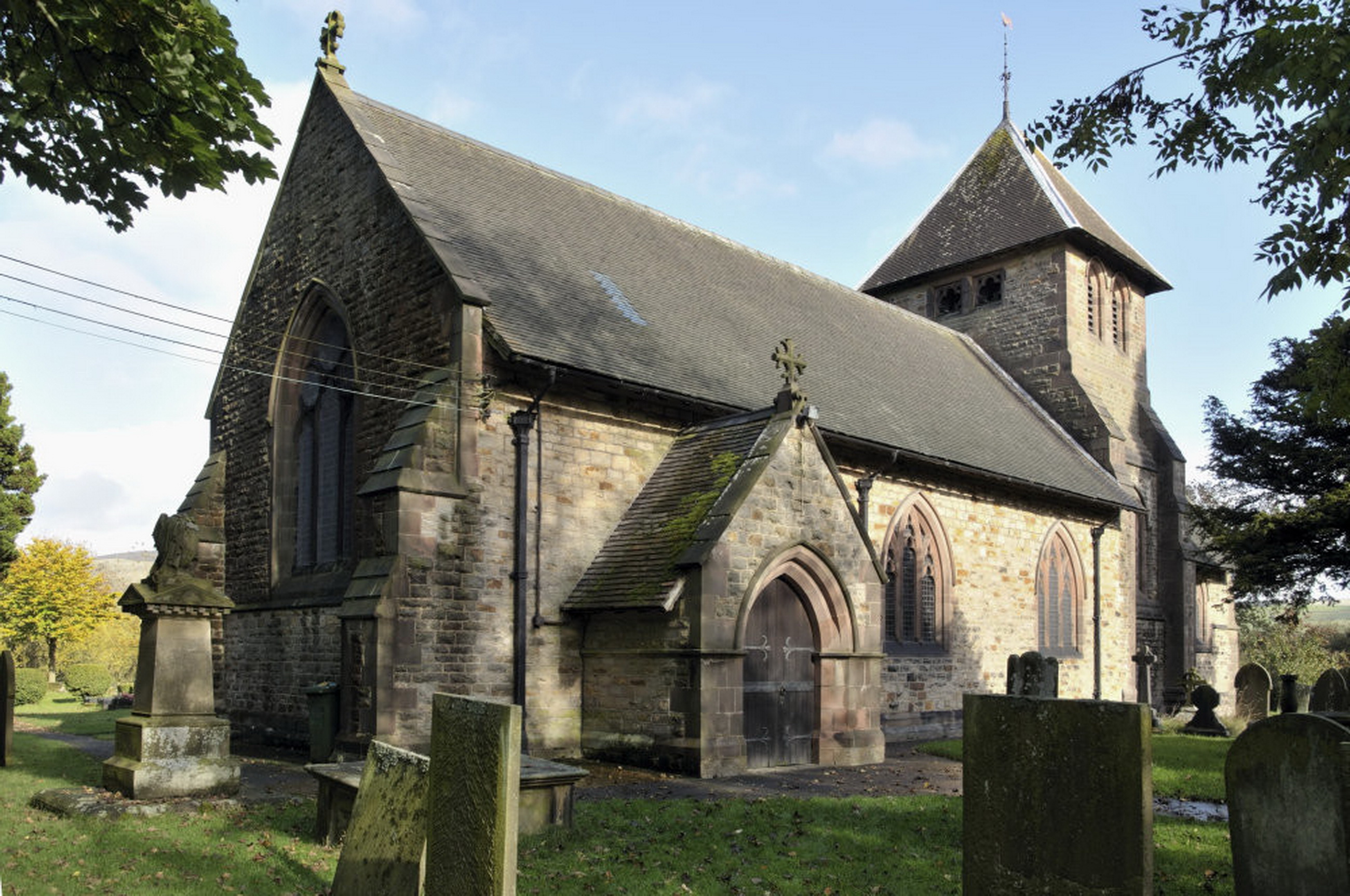 St Matthew's Churchyard - Meerbrook