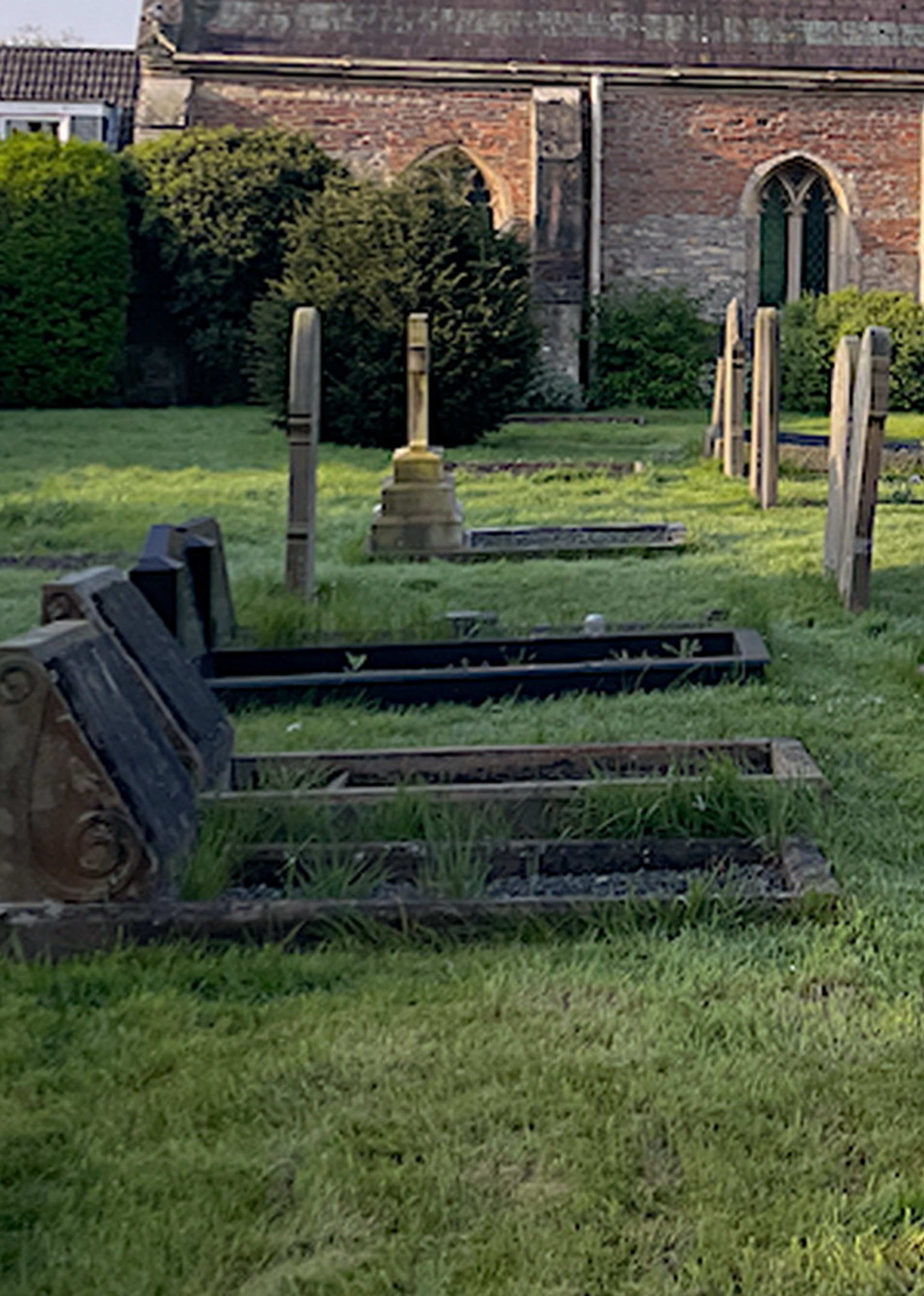 St. Mary the Virgin Churchyard - Thorngumbald