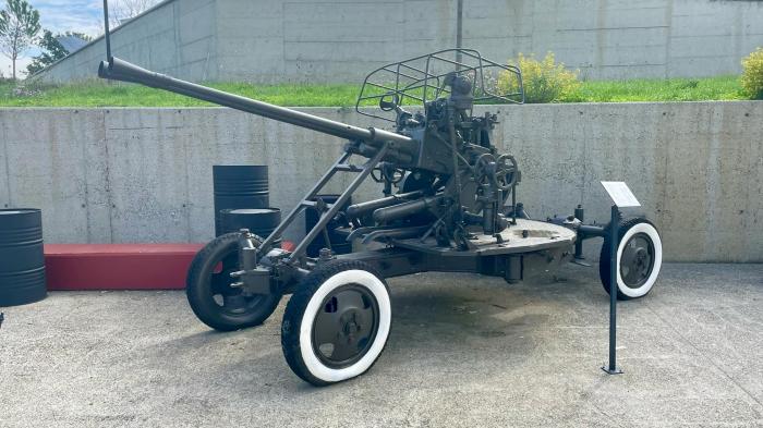 37 mm Gun - 2B