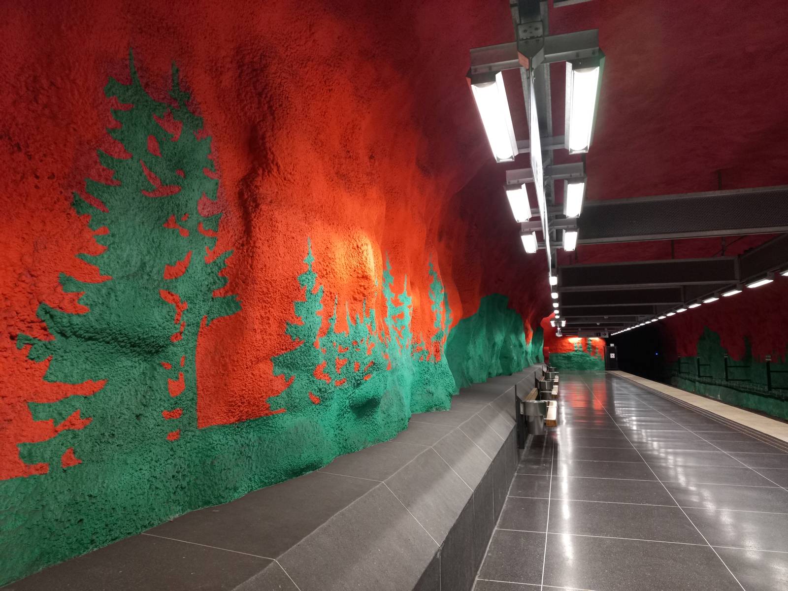 Solna Centrum (metro station)