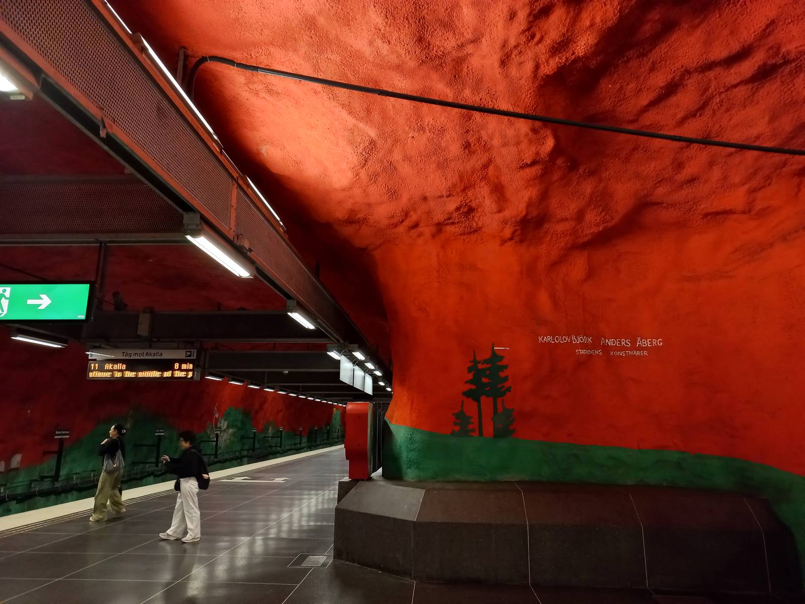 Solna Centrum (metro station)