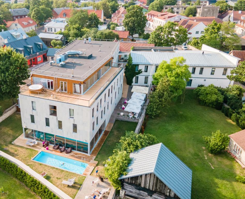 Johan Design & SPA Hotel - Курессааре