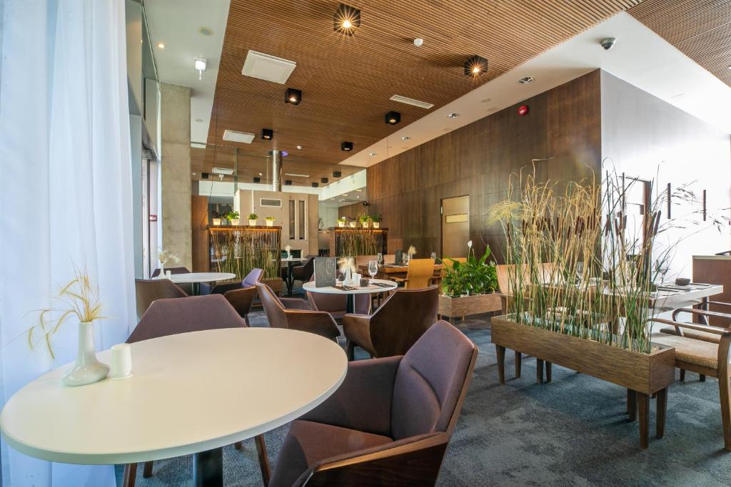 Johan Design & SPA Hotel - Курессааре