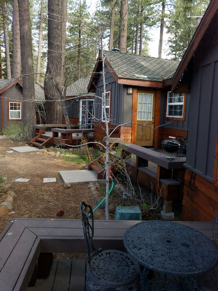 Rustic Cottage Resort & Motel