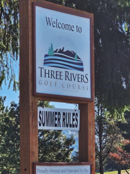Three Rivers Golf Course - Kelso, Washington