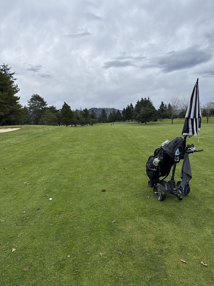 Three Rivers Golf Course - Kelso, Washington