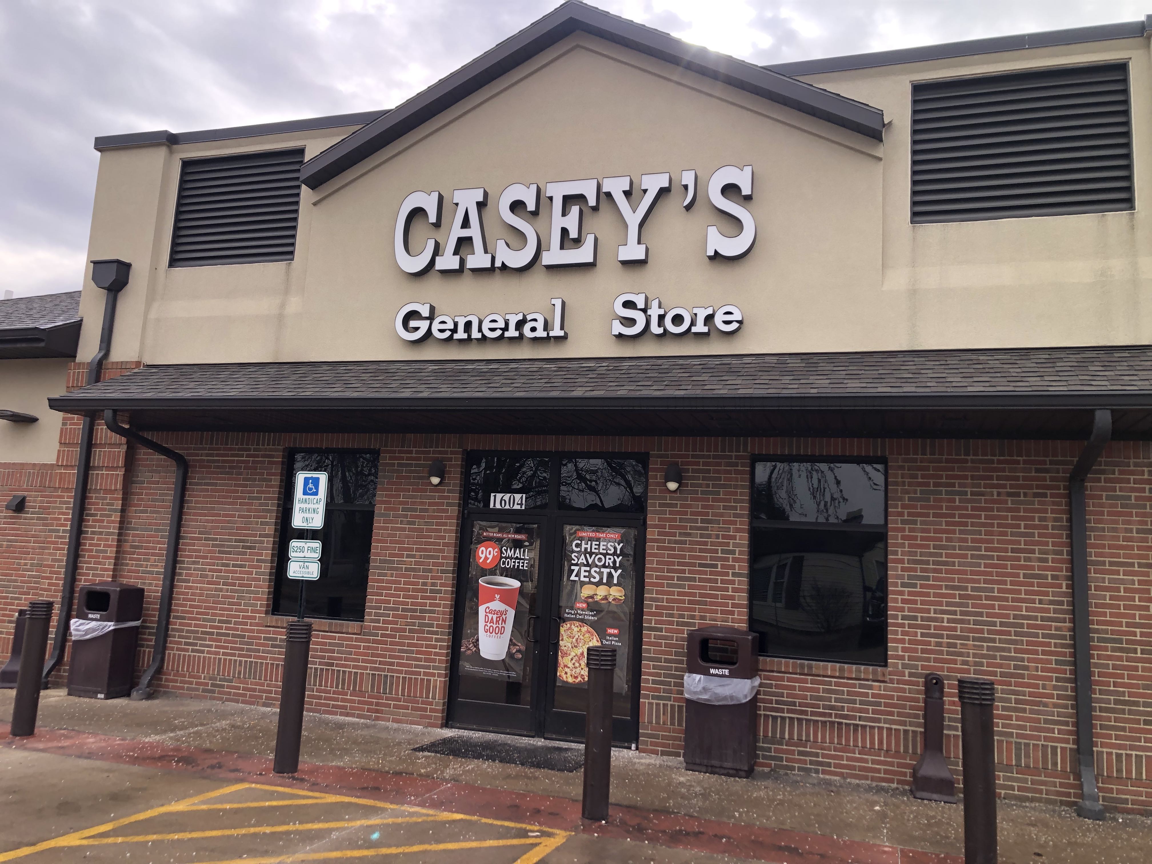 Casey's - Rock Falls, Illinois | petrol / gas station, convenience store