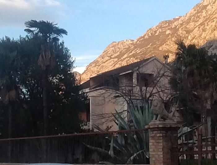 Montenegro Hostel 4U - Dobrota