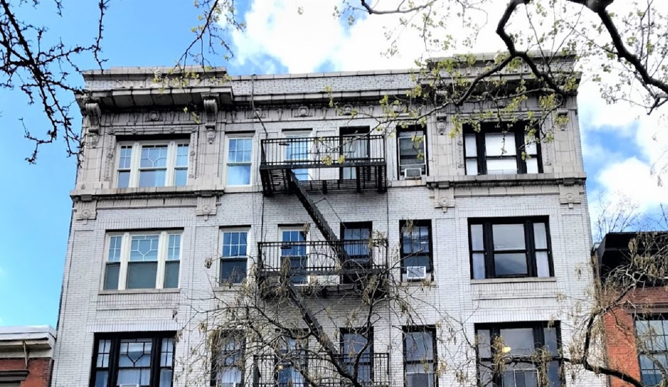 Chelsea Arms Apartment
