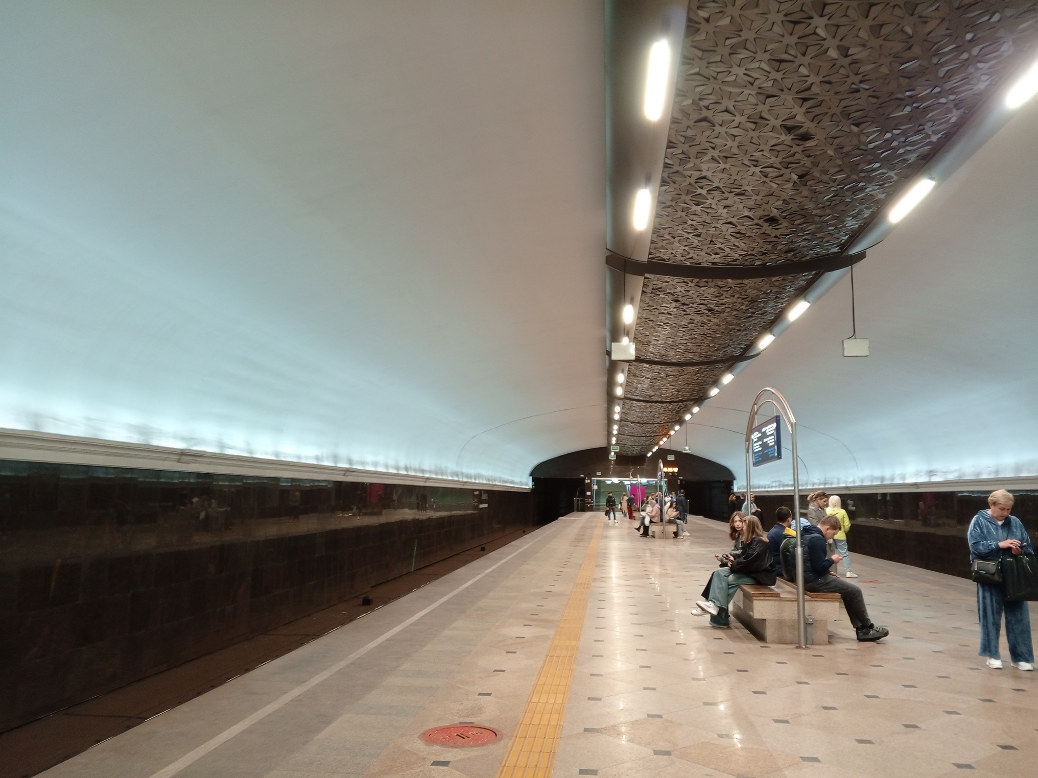 Yashlek metro station - Kazan
