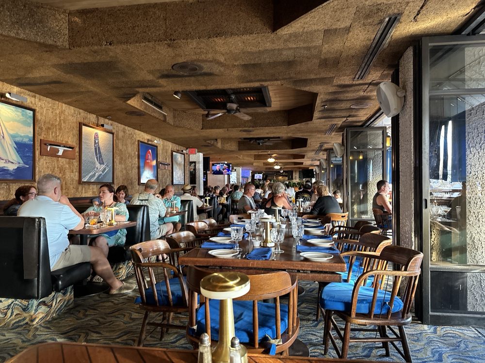 Chart House Honolulu