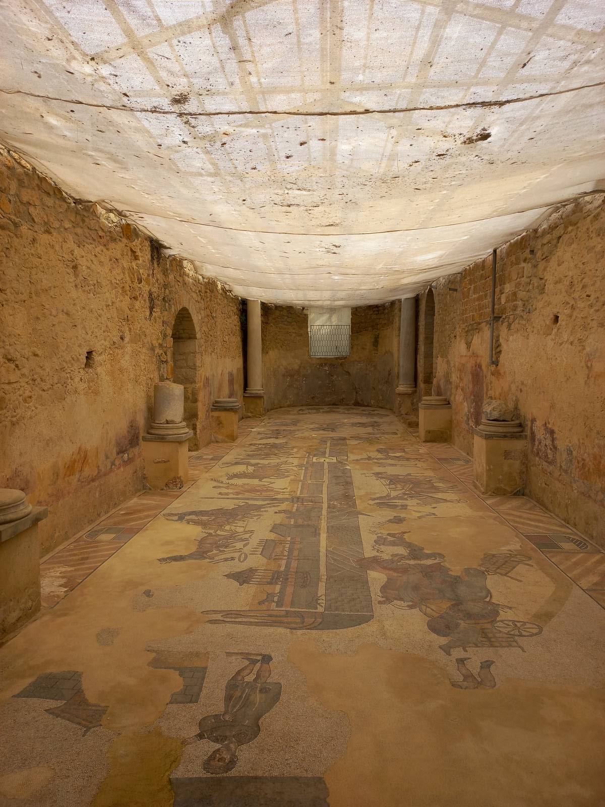 Frigidarium - Territorio di Piazza Armerina città dei Mosaici e del ...