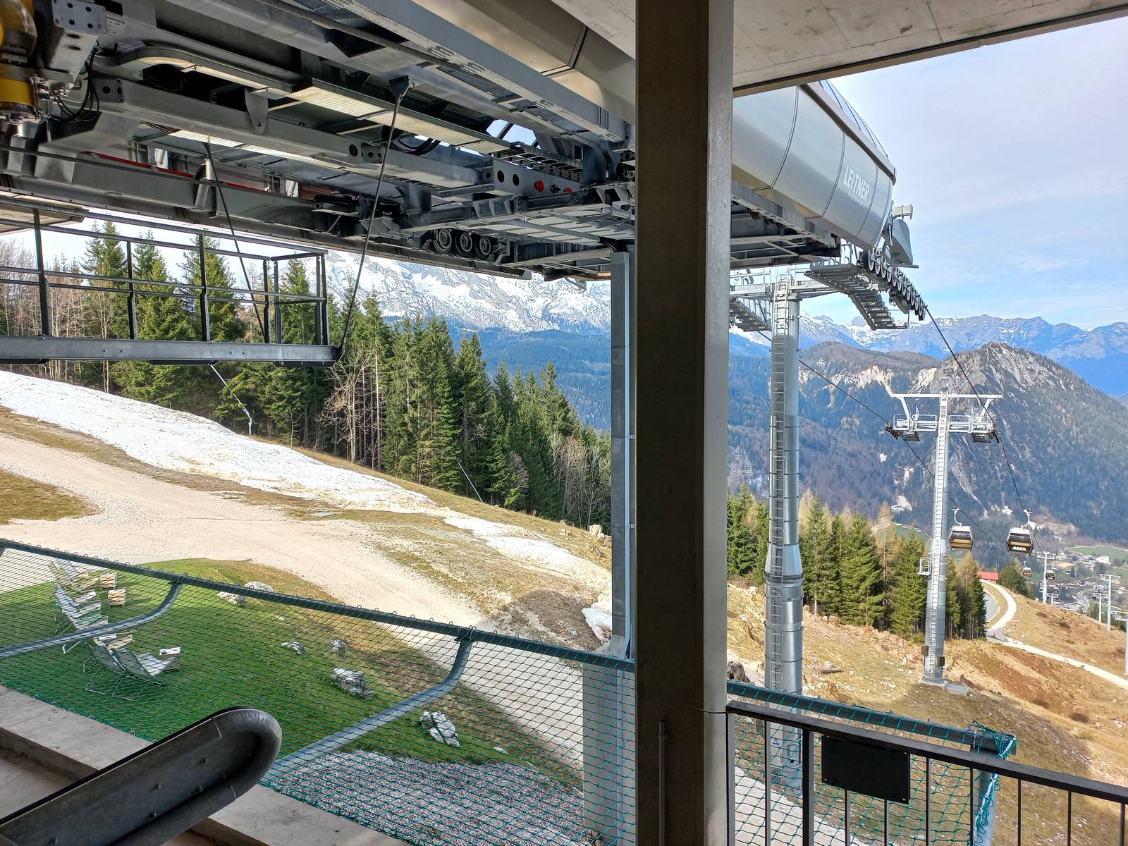 Jennerbahn interchange station