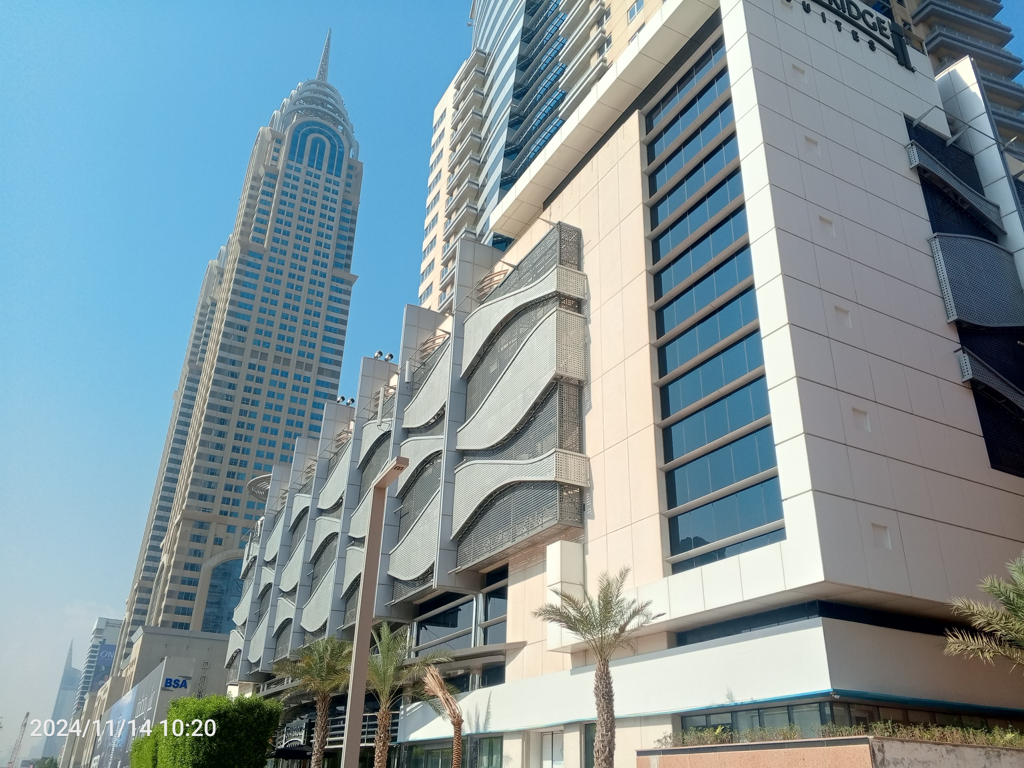 Al Salam Tower - Dubai
