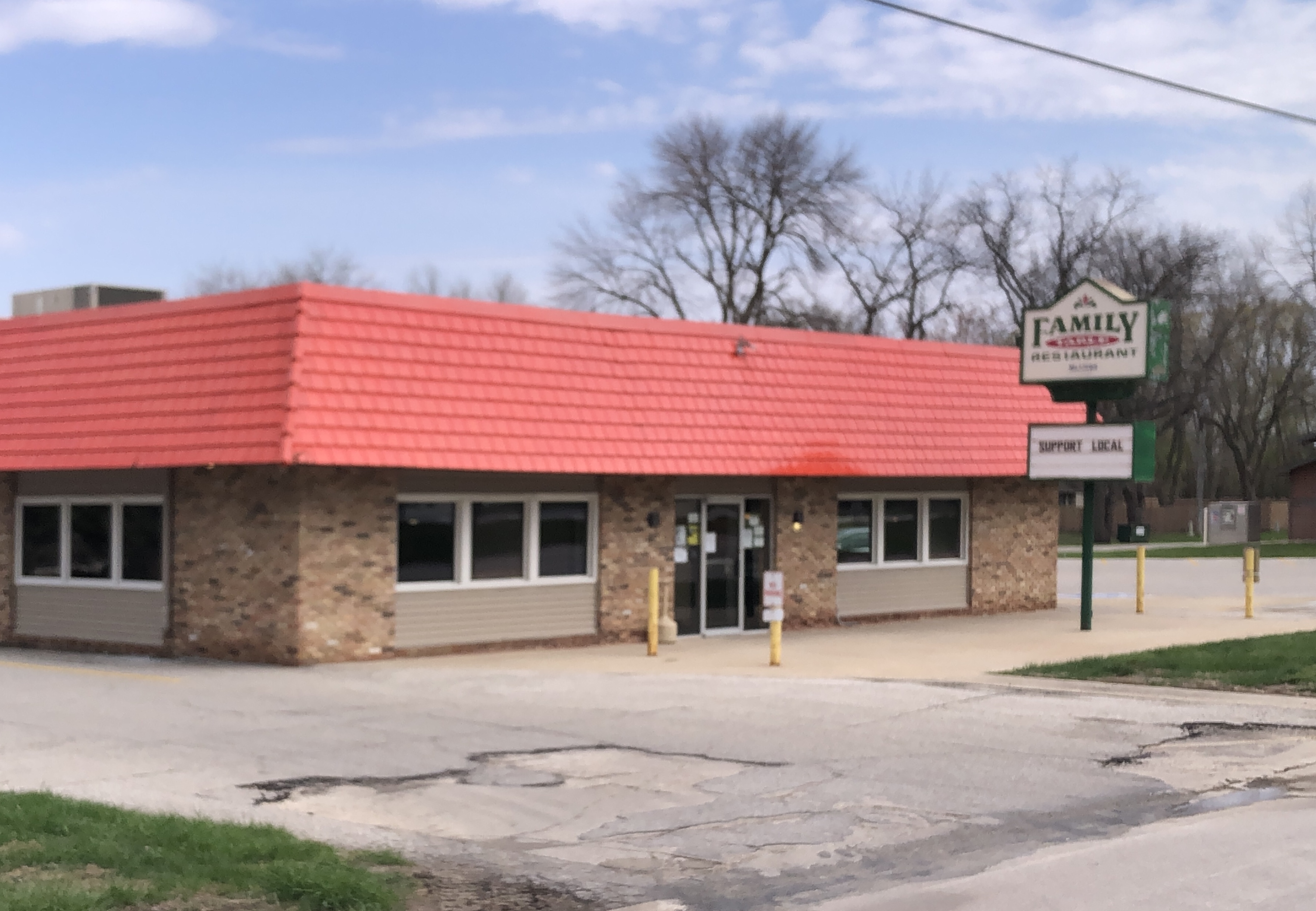 Family Table - Eagle Grove, Iowa
