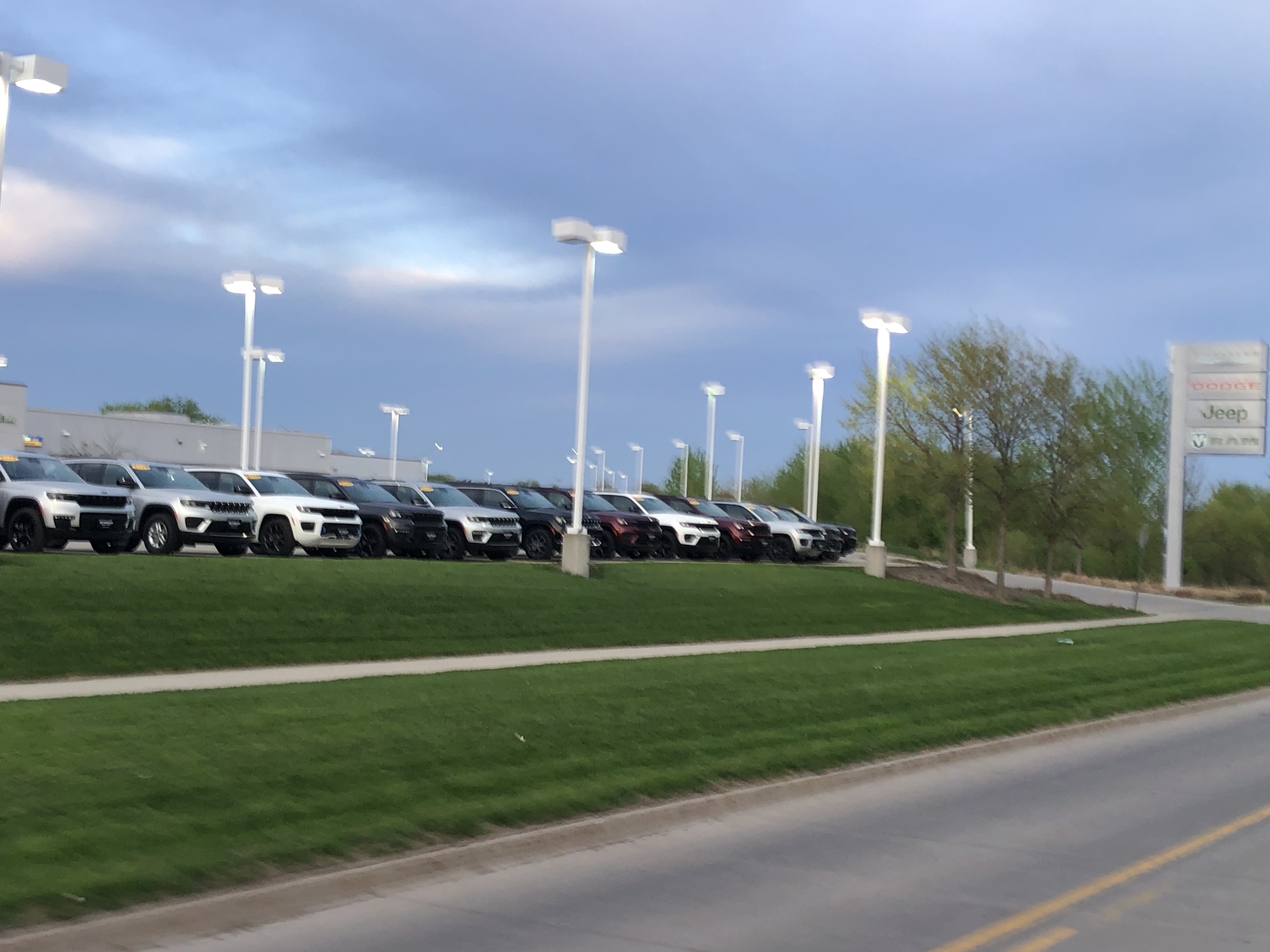 DeYarman Stellantis Dealer - Ames, Iowa