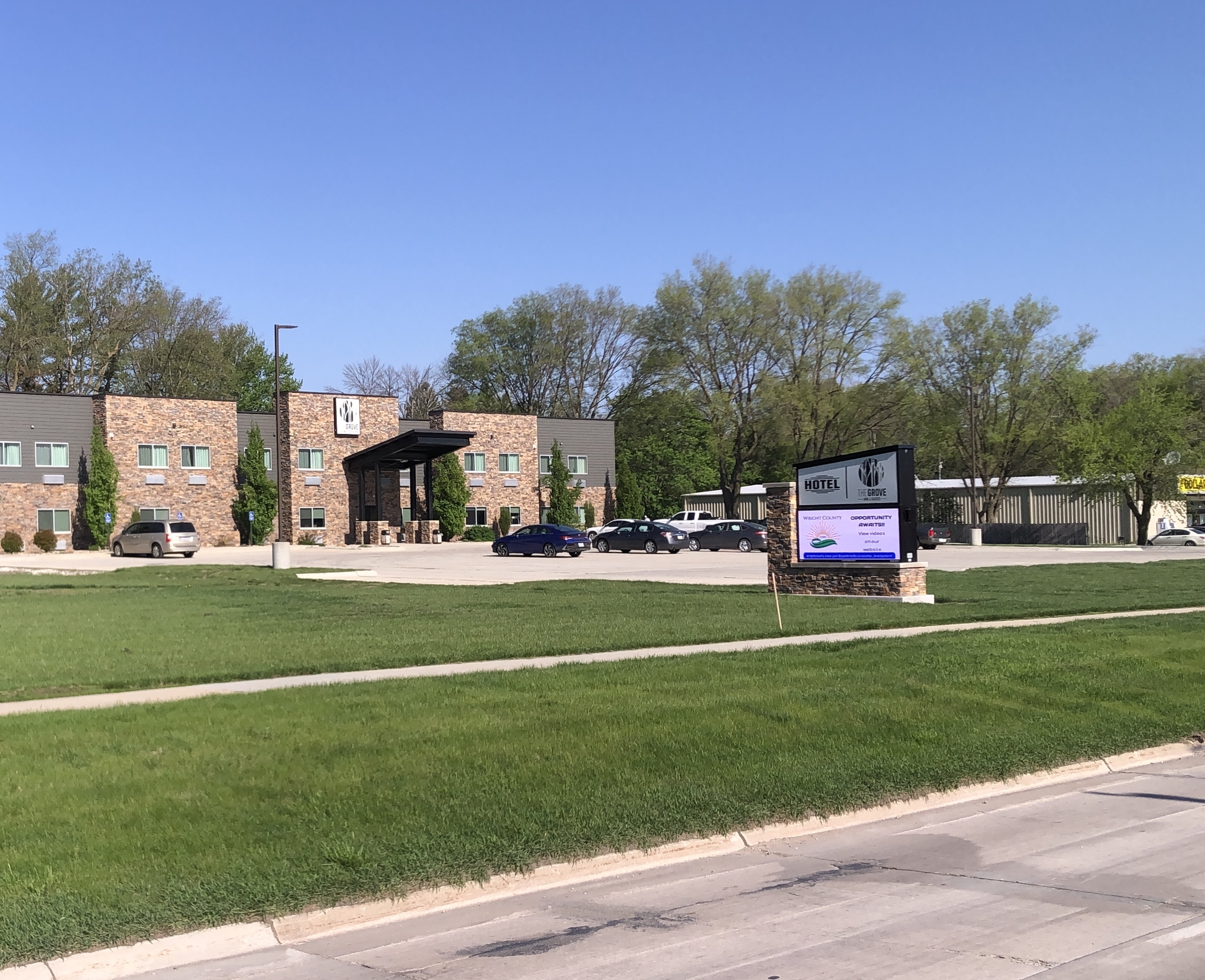 The Grove Inn & Suites - Eagle Grove, Iowa