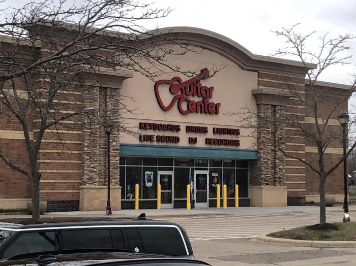 Guitar Center - Oakdale, MN