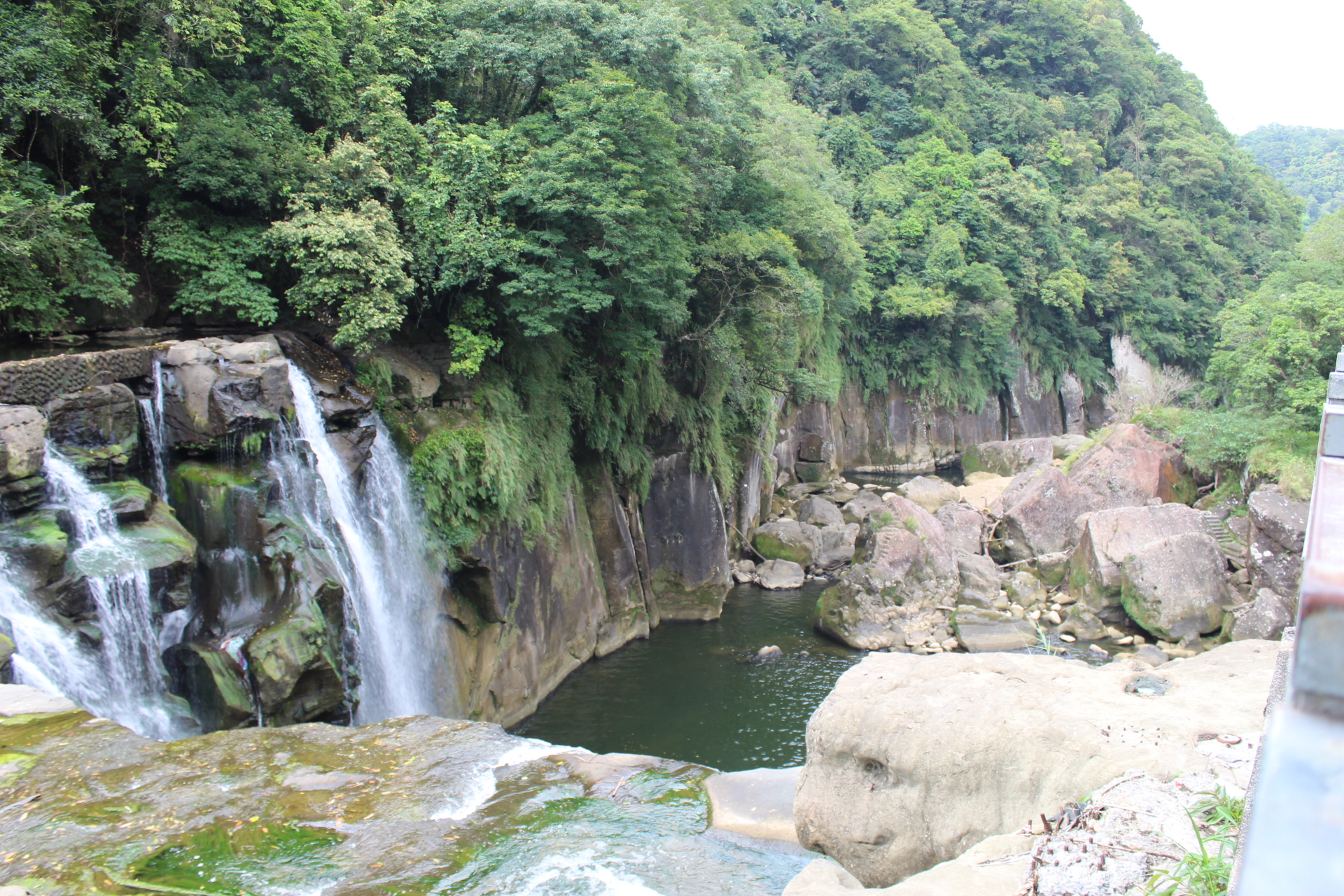 Shifen Waterfall